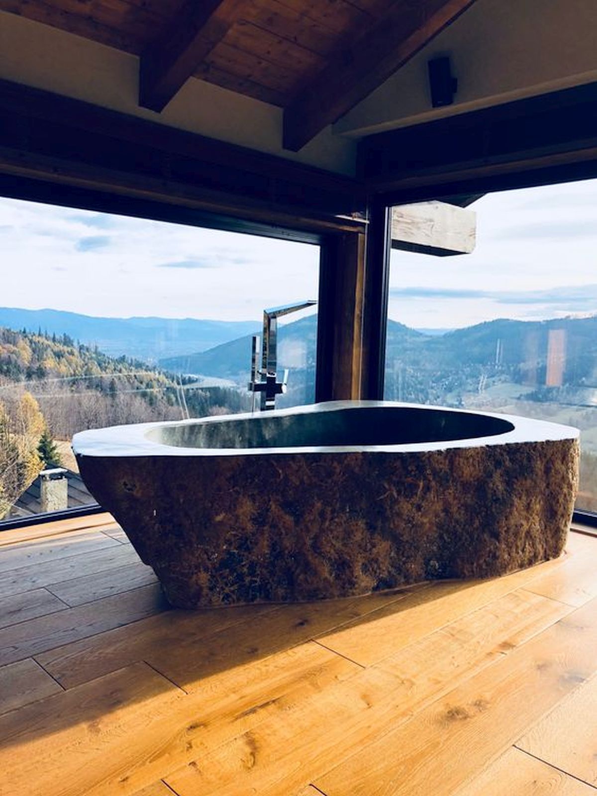 Za one koji prate trendove: Luksuzne kade od kamena (FOTO) - PODOVI