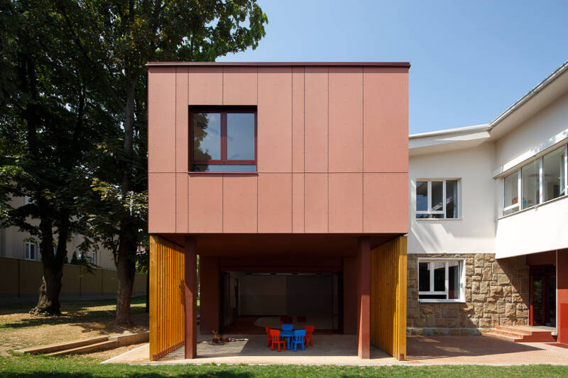 Prostorna prenamena moderne urbane vile u Beogradu - PODOVI